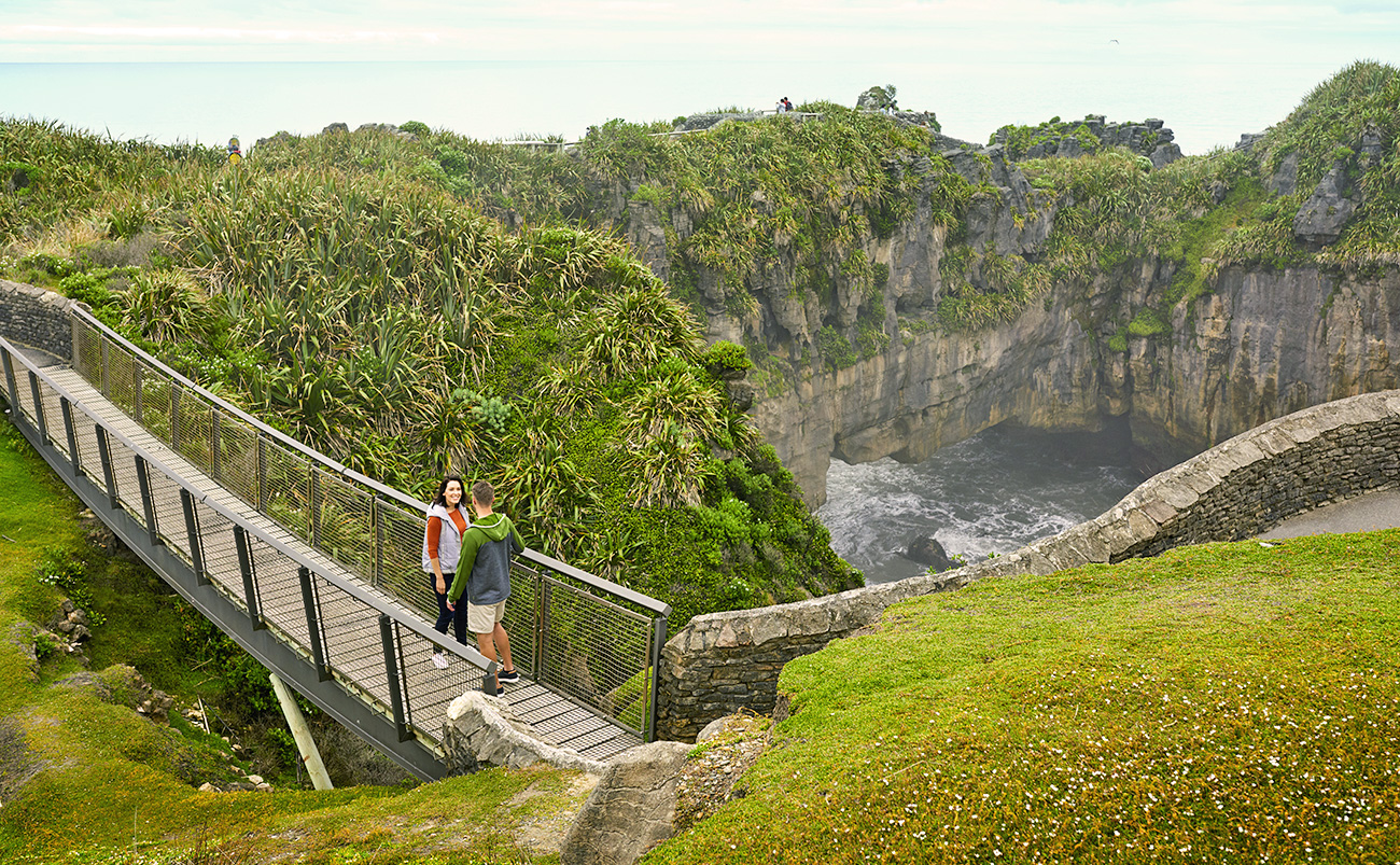 Punakaiki | New Zealand Destinations Travel Guide | Relaxing Journeys